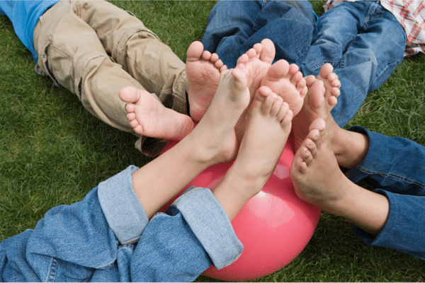 Easy Themed Yoga Poses for Kids [with videos] : Kumarah